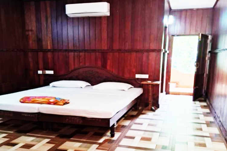 Ayurvedic Hospital in Kerala | Shinshiva Ayurvedashram